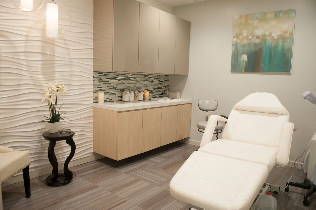 Elevating the Client Experience: The Art of Beauty Clinic Interior ...