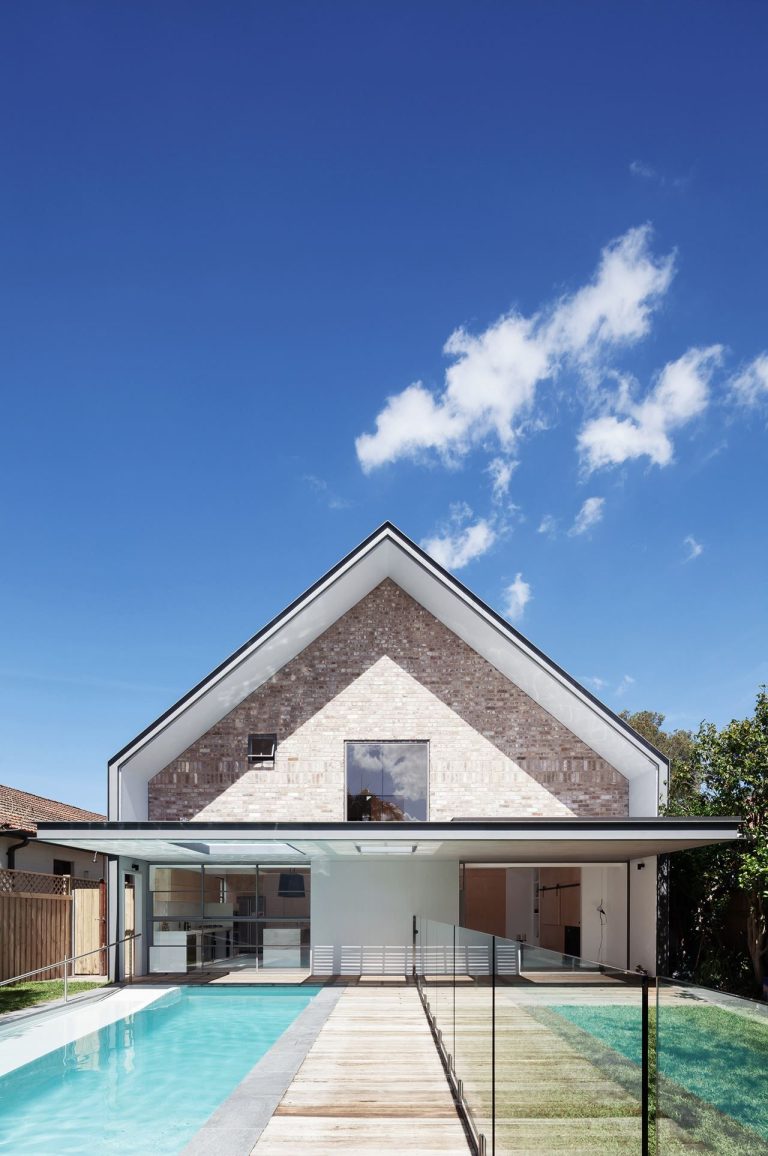 Decoding the Average House Pool Size: What's Right for Your Backyard ...