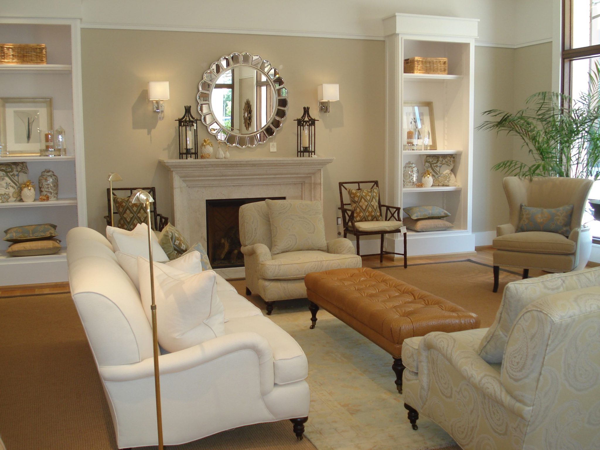 Benjamin Moore First Light: A Comprehensive Guide to the Color and Its ...