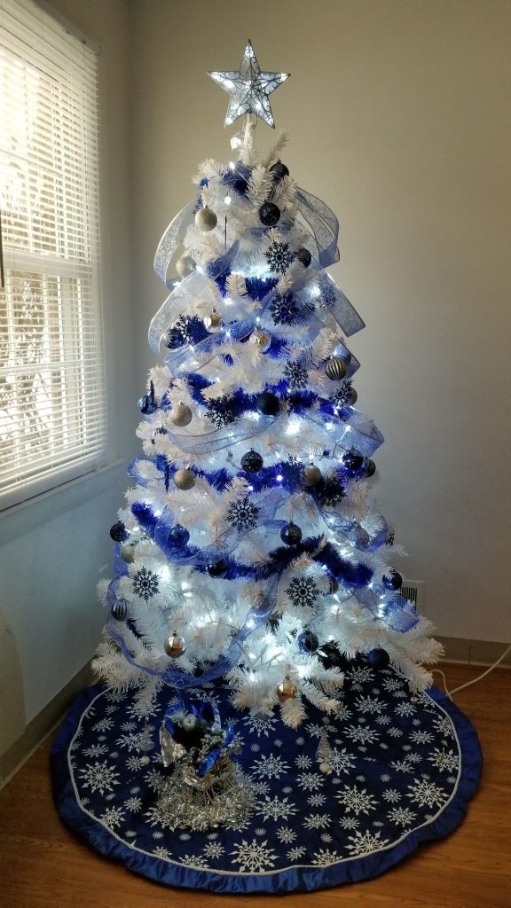 The Ultimate Guide to Blue Xmas Trees: Where to Find & How to Style ...