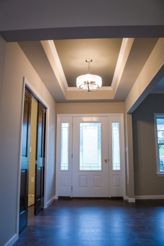 Illuminating First Impressions: Expert Entry Hall Lighting Ideas - Wave ...