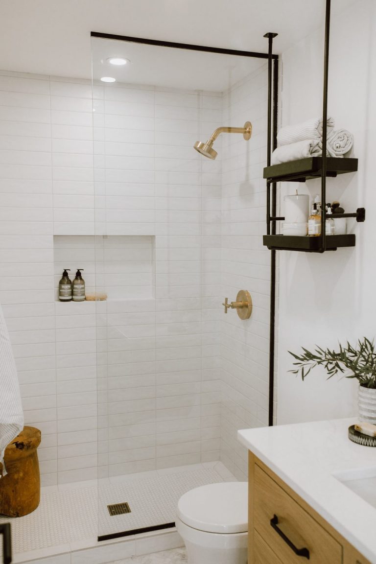 No More Shower Caddy Chaos: The Ultimate Guide to Shower Niches - Wave Sold