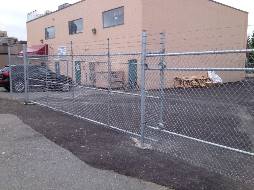 Chain Link Sliding Gates: A Comprehensive Guide to Choosing, Installing ...